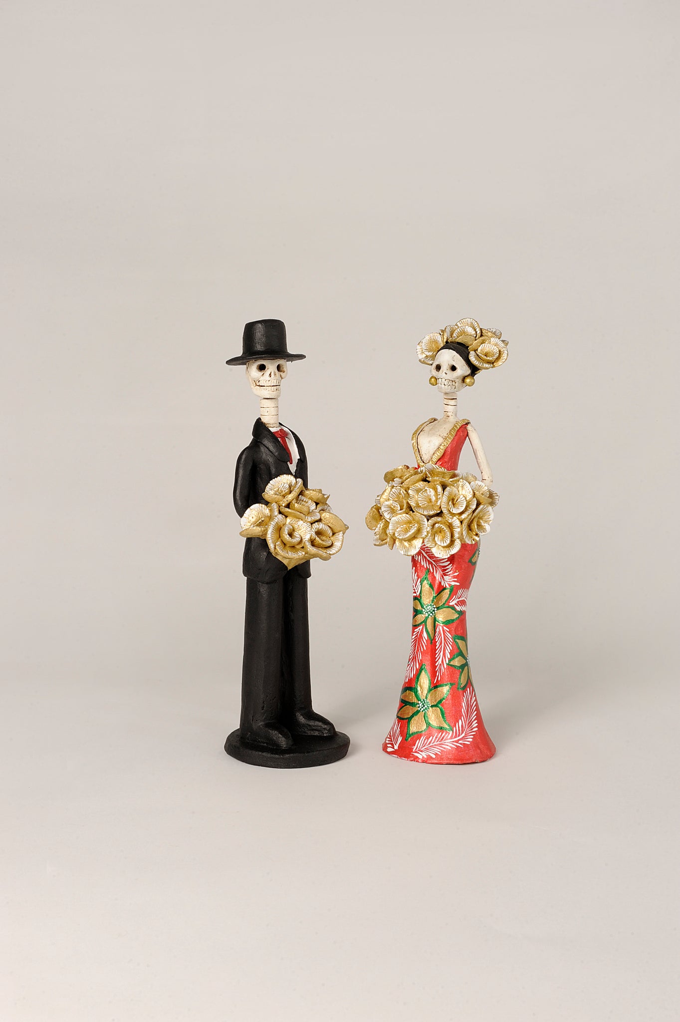Catrines Cynthia Christmas Gold and Diego in Gold – The Catrina Shop